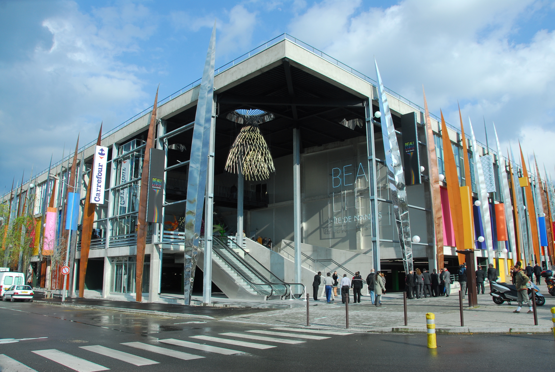 Centre Commercial Beaulieu - Île de Nantes – Fabriquer la ville autrement Centre Commercial Beaulieu - Île de Nantes – Fabriquer la ville autrement